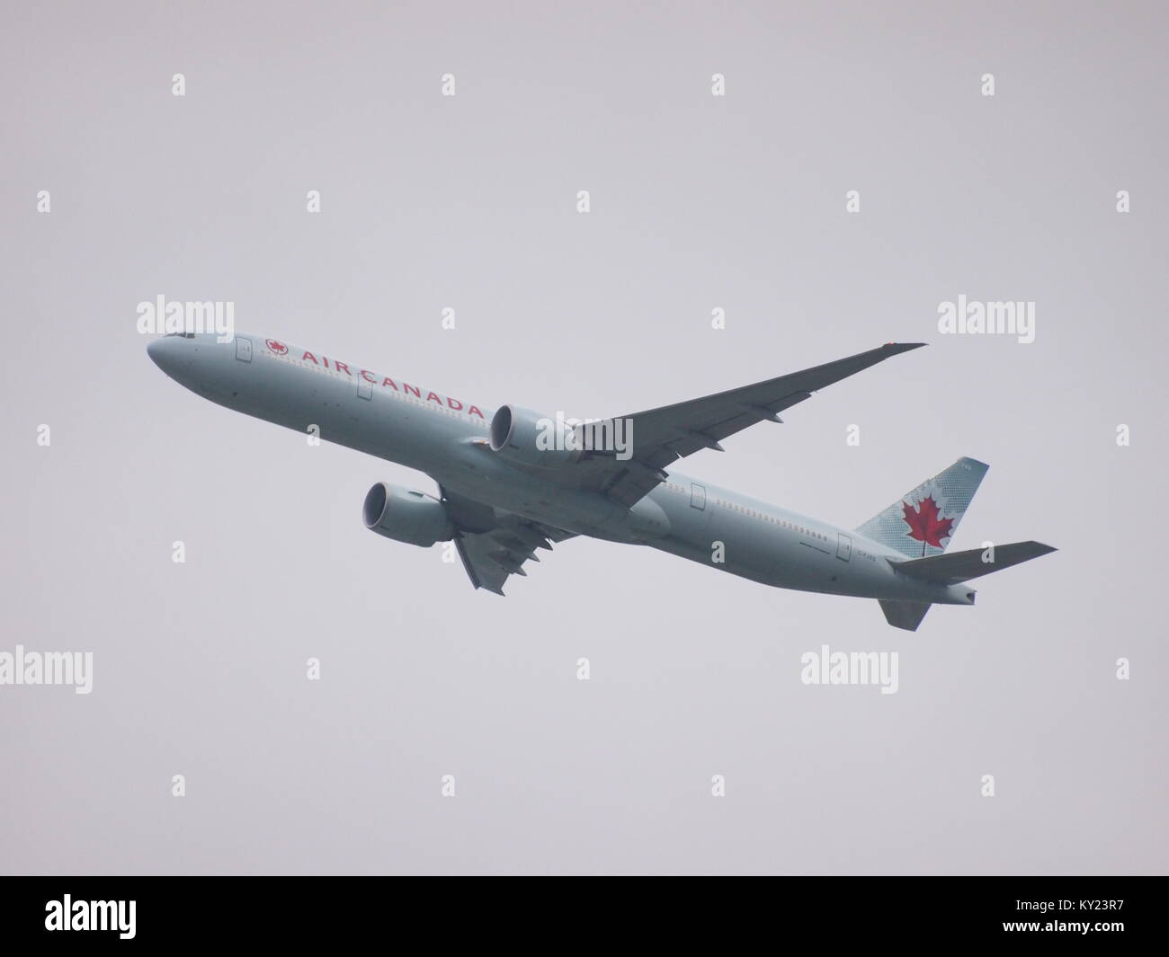 Amazing aviation shots Stock Photo - Alamy