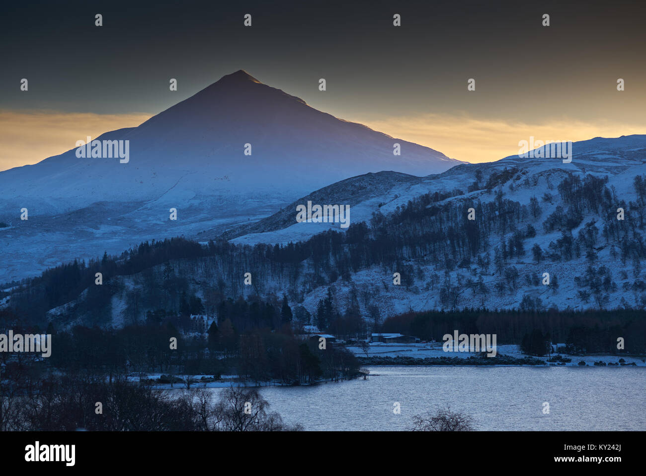 Schiehallion hi-res stock photography and images - Alamy