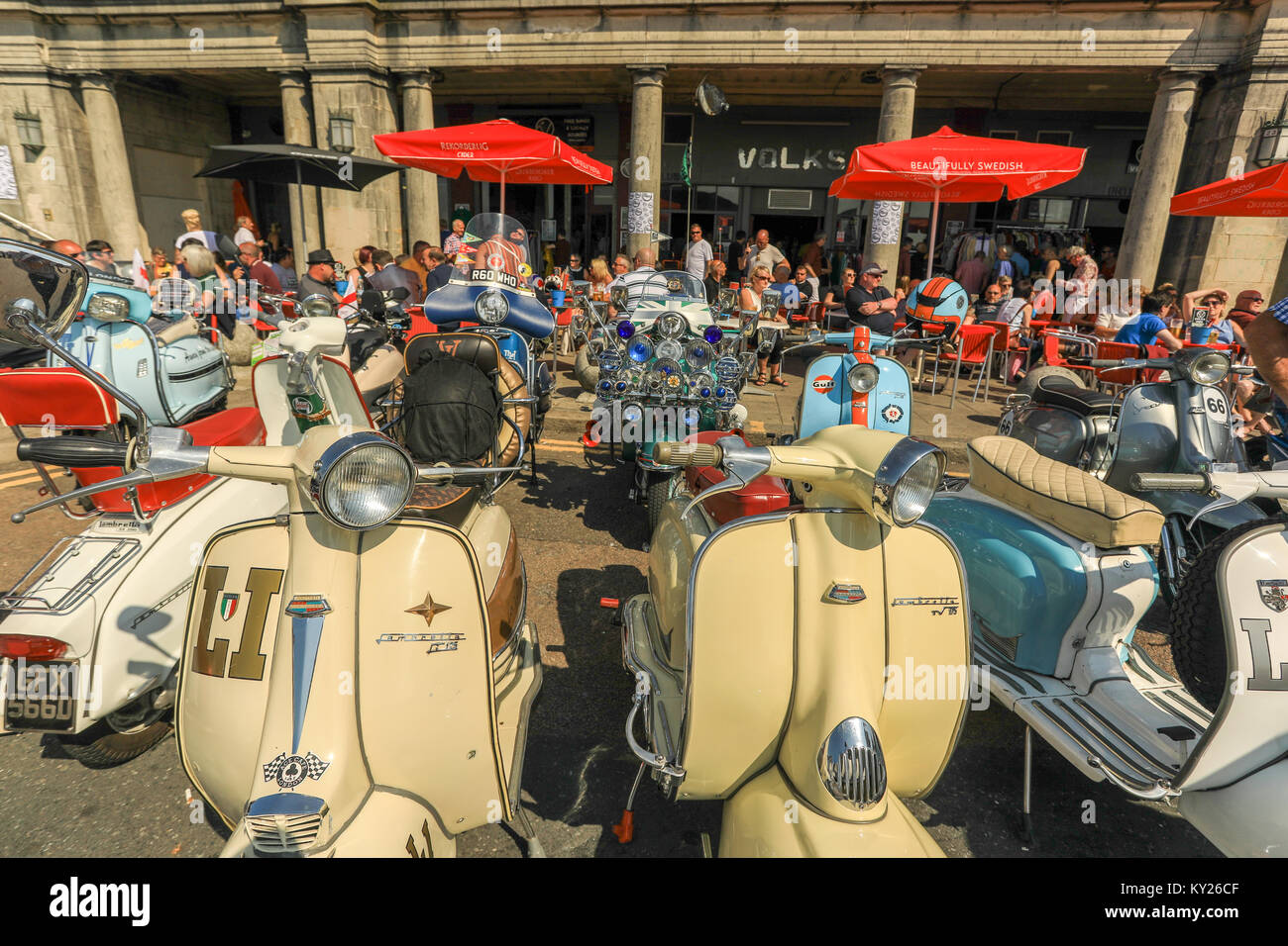 Brighton mods and rockers hi-res stock photography and images - Alamy