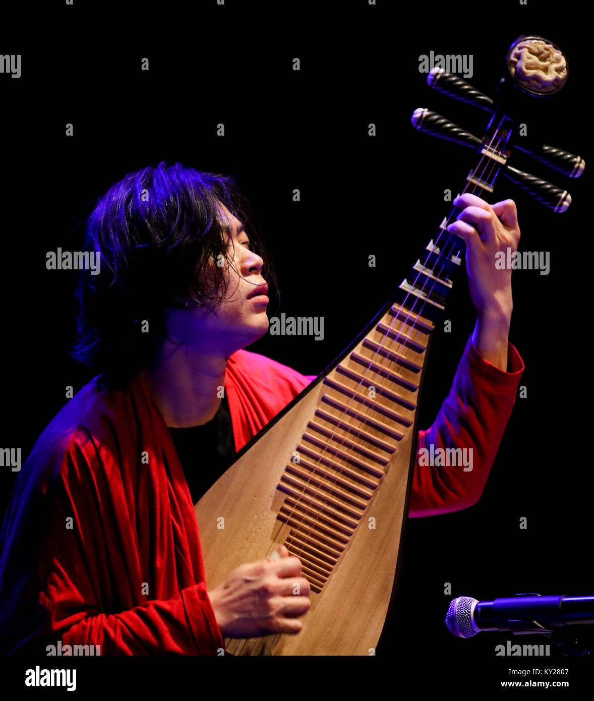 New York, Chinese music theater "Overload" at Asia Society in New York ...