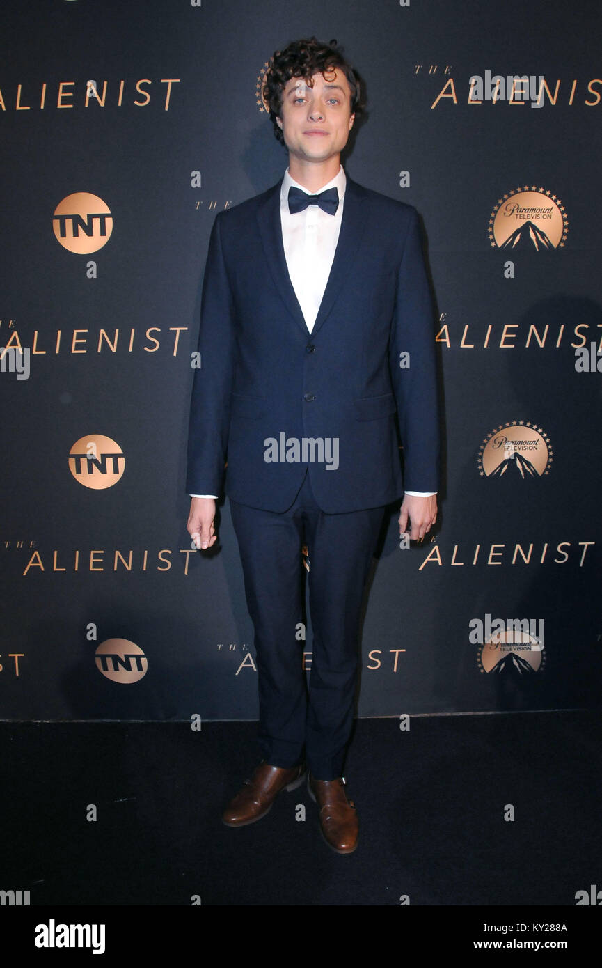 Hollywood, California, USA. 11th Jan, 2018. Actor Douglas Smith attends ...