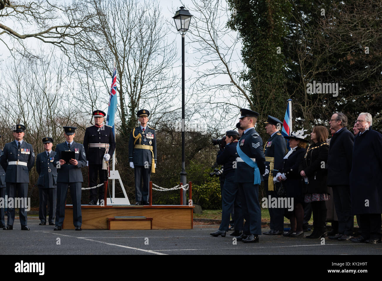 Chief air staff air chief marshal sir stephen hillier raf hi-res stock ...