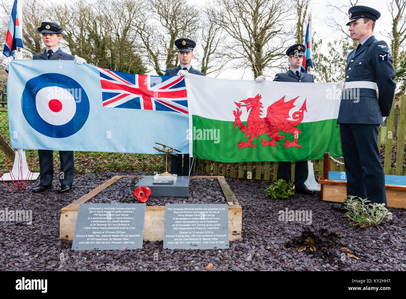Raf uniforms hi-res stock photography and images - Alamy