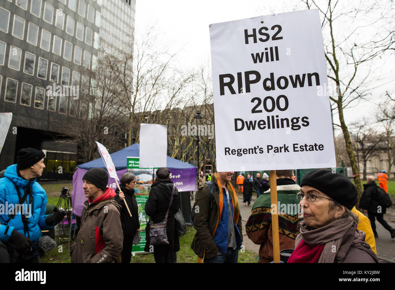 Hs2 protest hi-res stock photography and images - Alamy