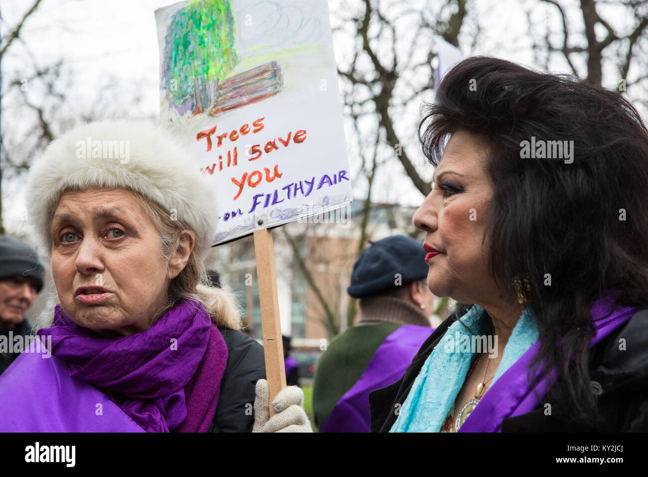 Mimi romilly hi-res stock photography and images - Alamy