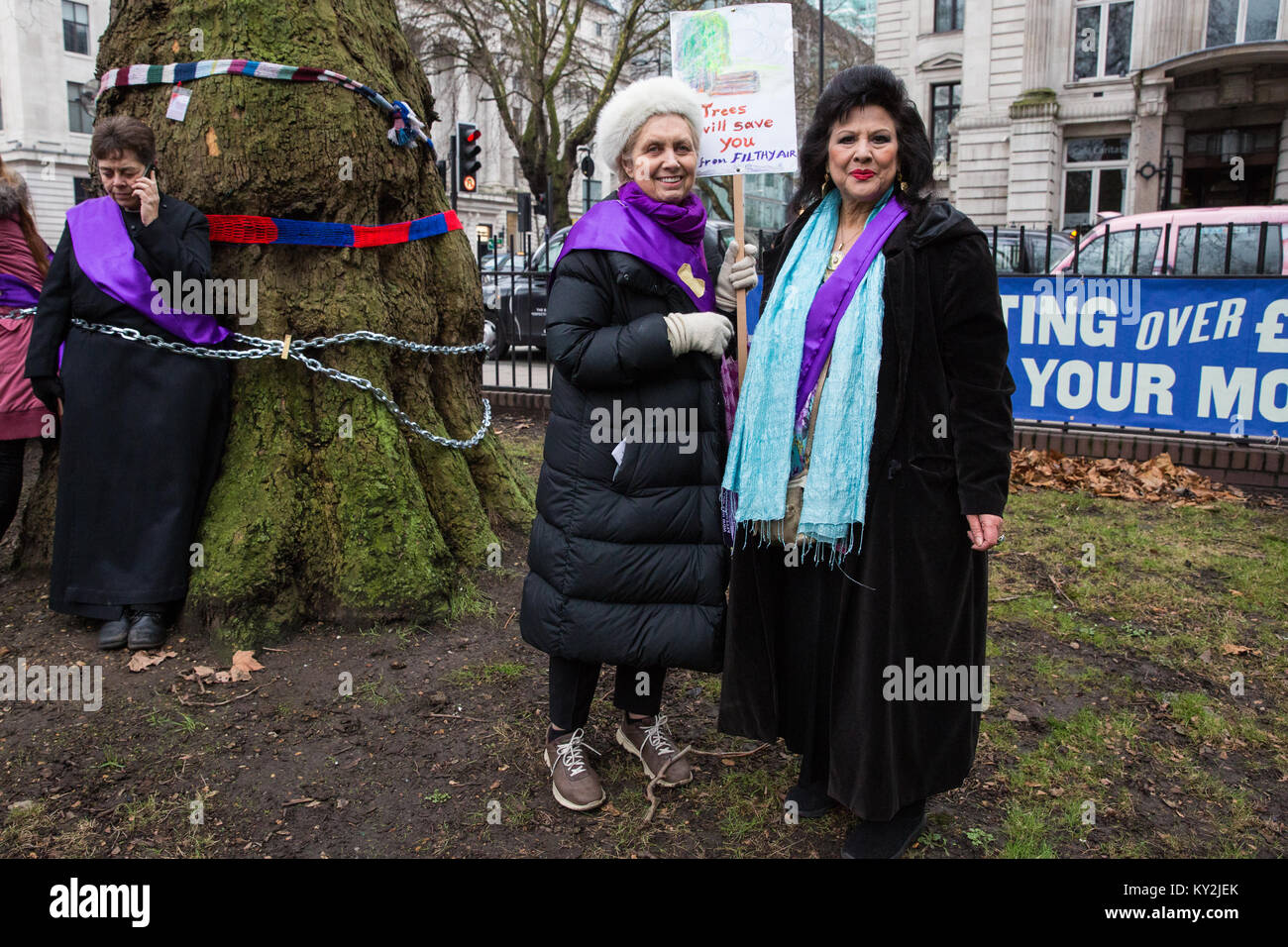 Mimi romilly hi-res stock photography and images - Alamy