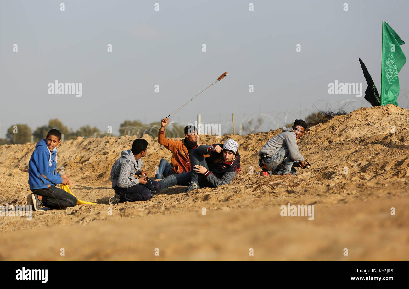 Bureij, Gaza Strip, Palestinian Territory. 12th Jan, 2018. Palestinian ...