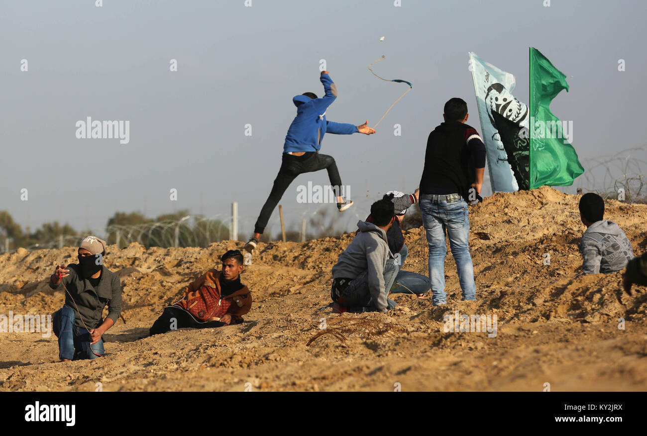 Bureij, Gaza Strip, Palestinian Territory. 12th Jan, 2018. Palestinian ...