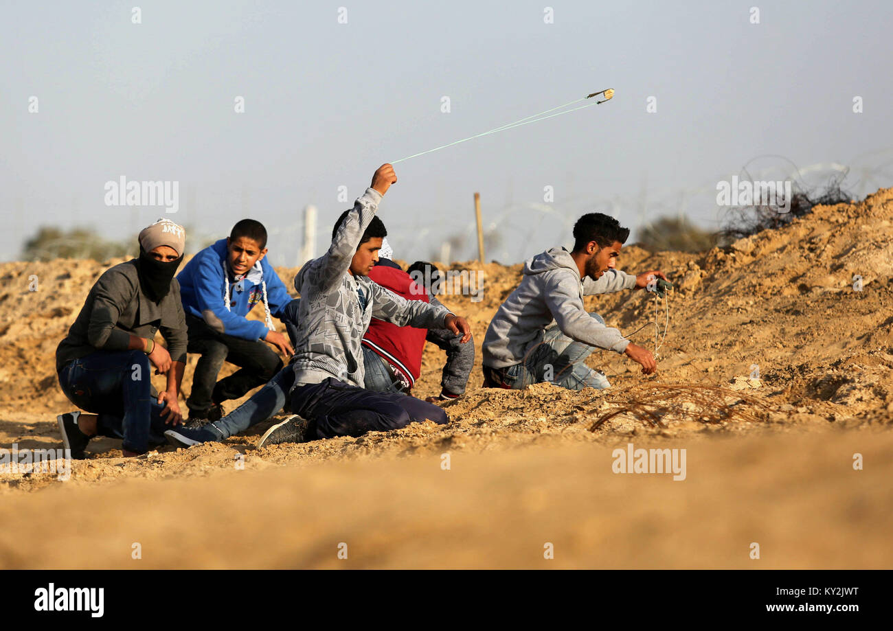 Bureij, Gaza Strip, Palestinian Territory. 12th Jan, 2018. Palestinian ...