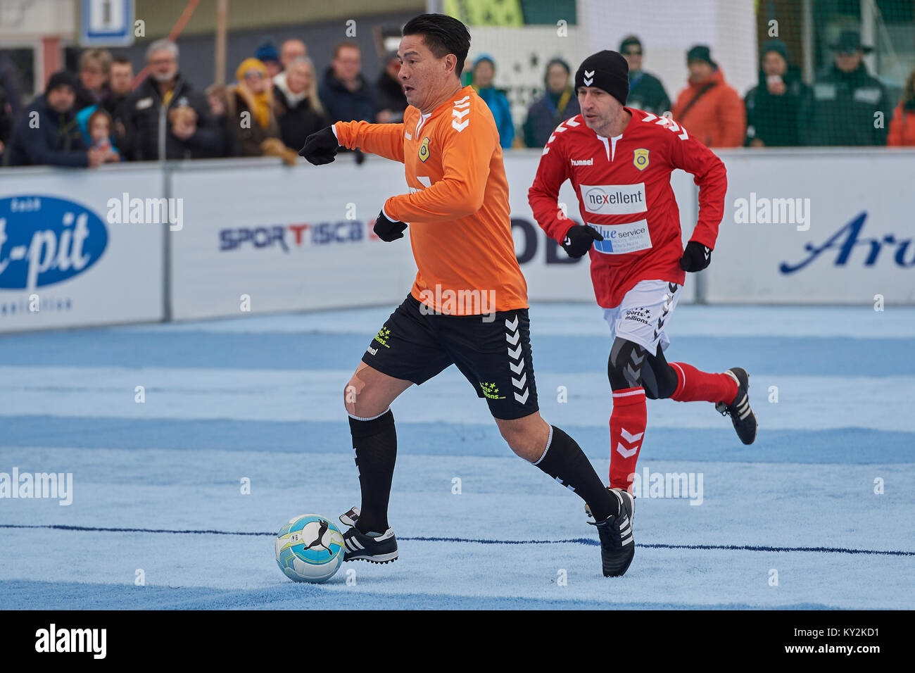 Arosa, Switzerland. 12th Jan, 2018. Michael Mols is followed by Marc ...