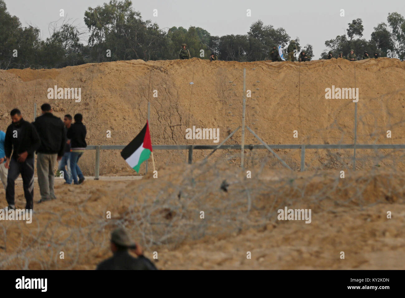 Bureij, Gaza Strip, Palestinian Territory. 12th Jan, 2018. Palestinian ...