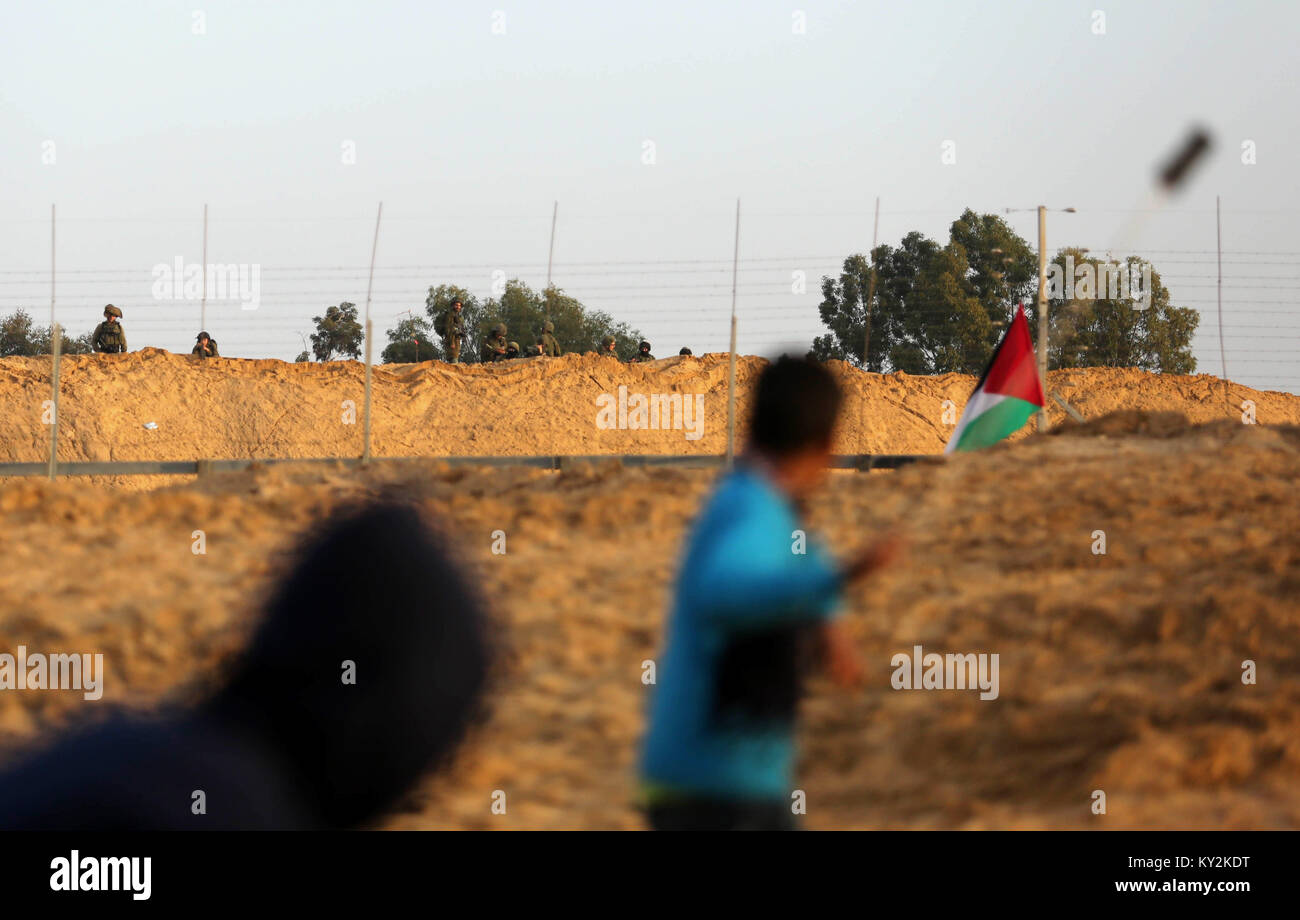 Bureij, Gaza Strip, Palestinian Territory. 12th Jan, 2018. Palestinian ...