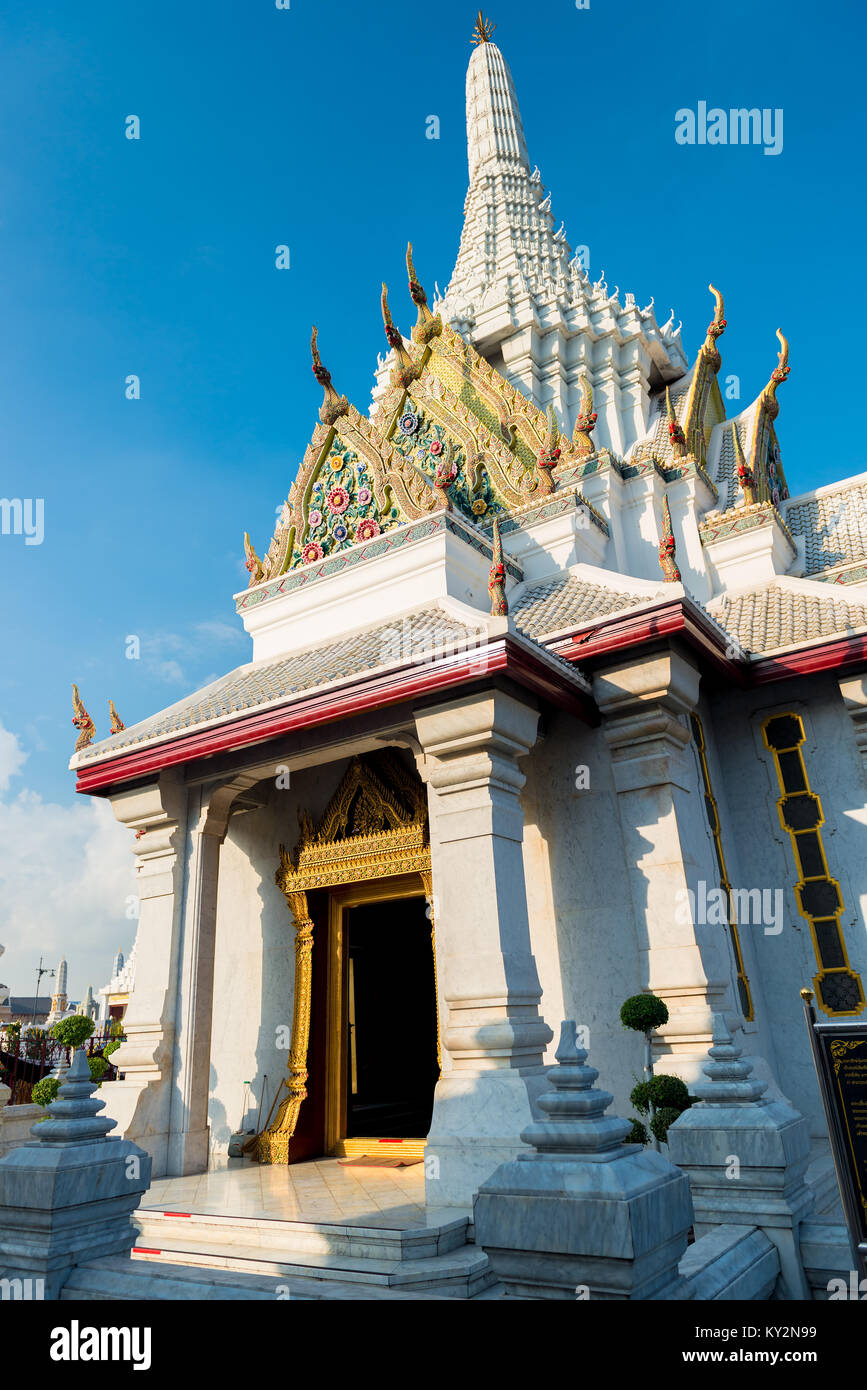 beautiful Thai architecture in Bangkok close up Stock Photo - Alamy