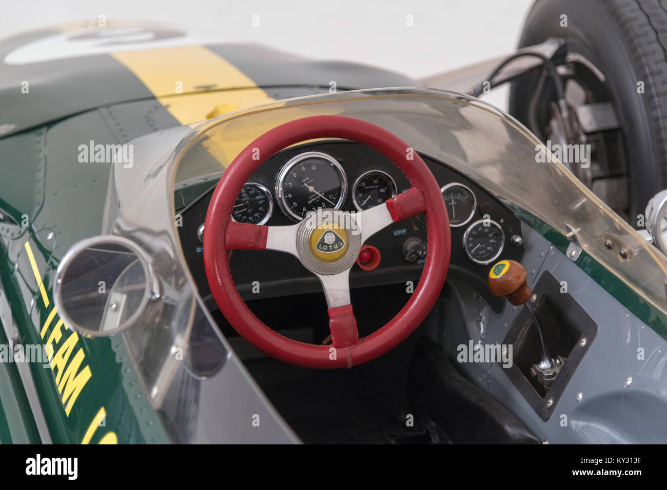 1967 Lotus 49 DFV of Graham Hill Stock Photo - Alamy