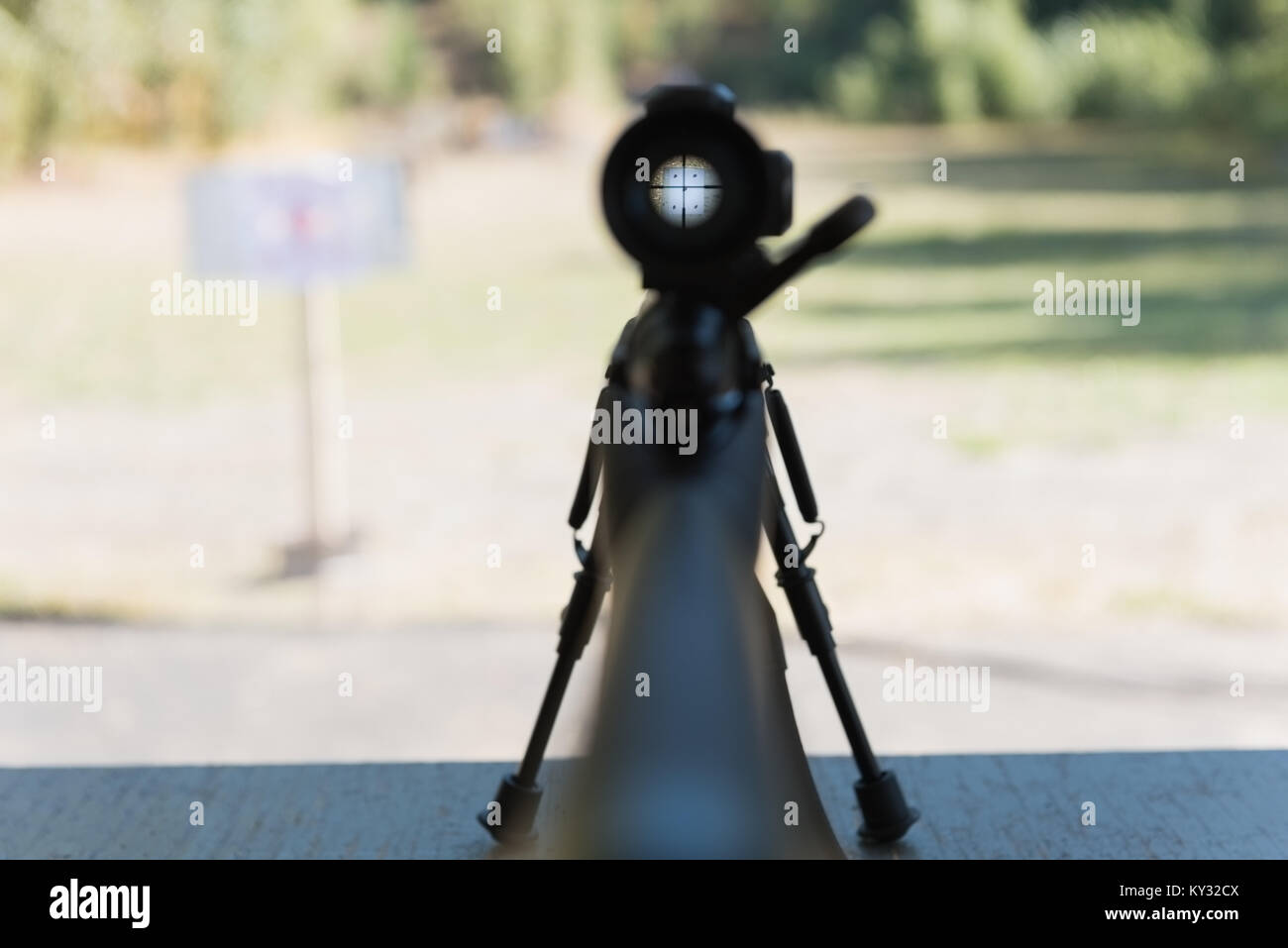 Sniper rifle aiming at target Stock Photo - Alamy