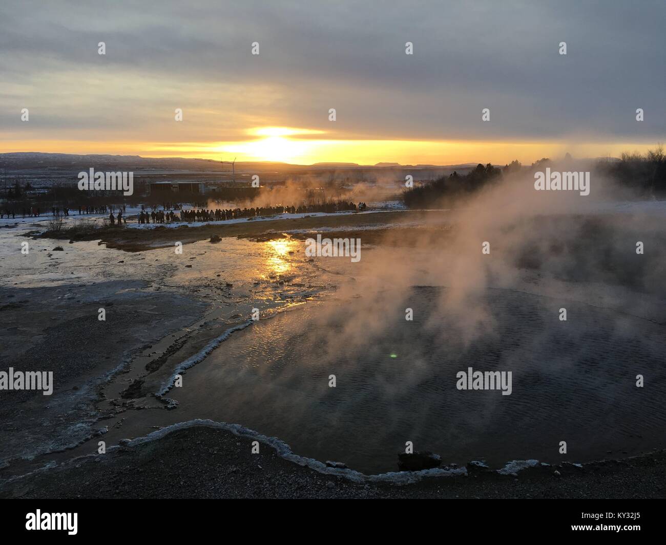 Cold water geyser hi-res stock photography and images - Alamy