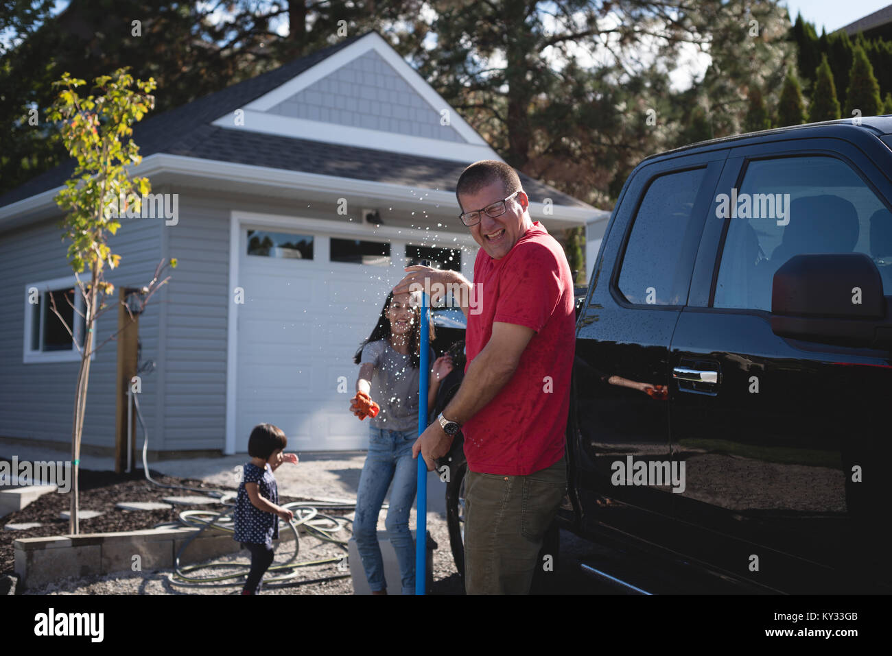 Car washing fun hi-res stock photography and images - Alamy