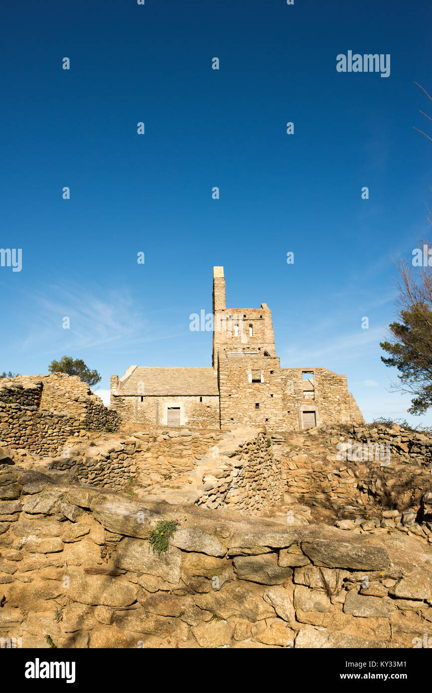 Rhodes Monastery in the port of the jungle, Girona Stock Photo - Alamy