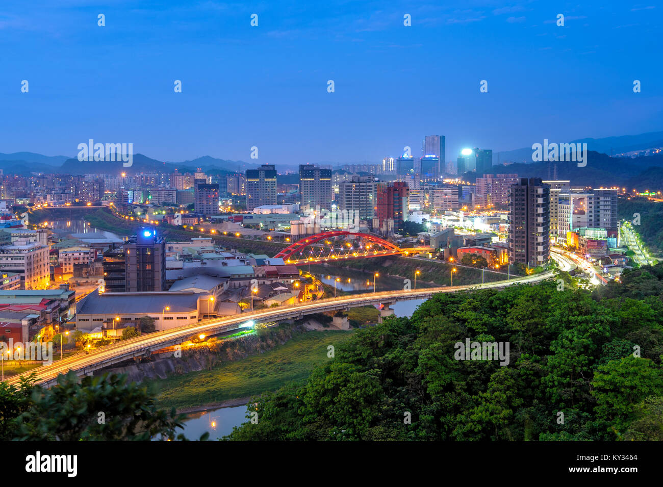 Taipei metropolitan rapid transit system hi-res stock photography and ...