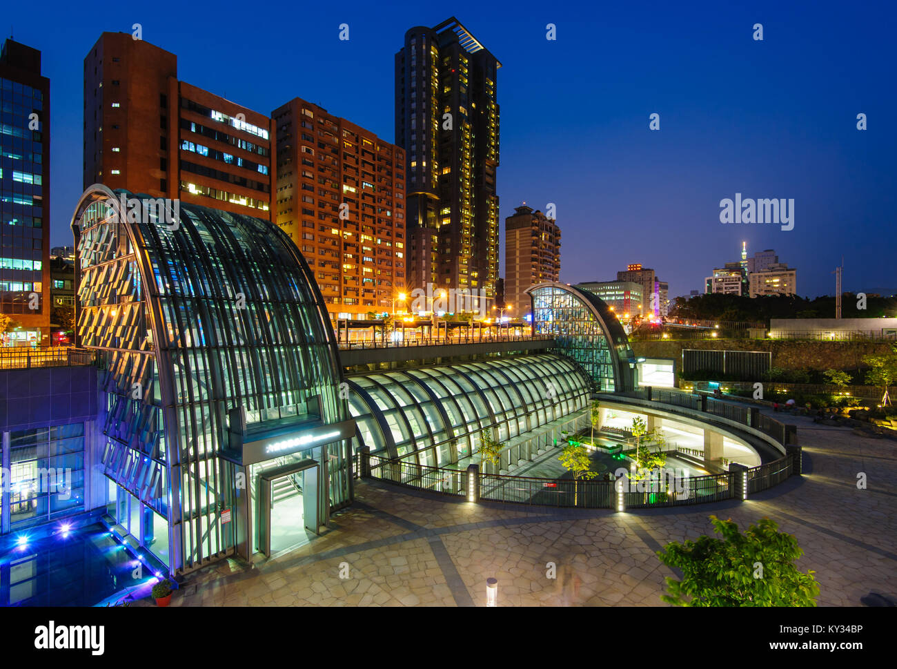 Daan park taipei taiwan hi-res stock photography and images - Alamy