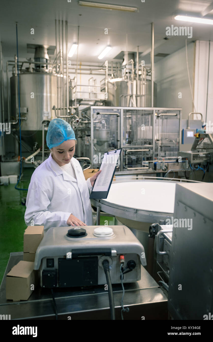 Monitoring machine hi-res stock photography and images - Alamy