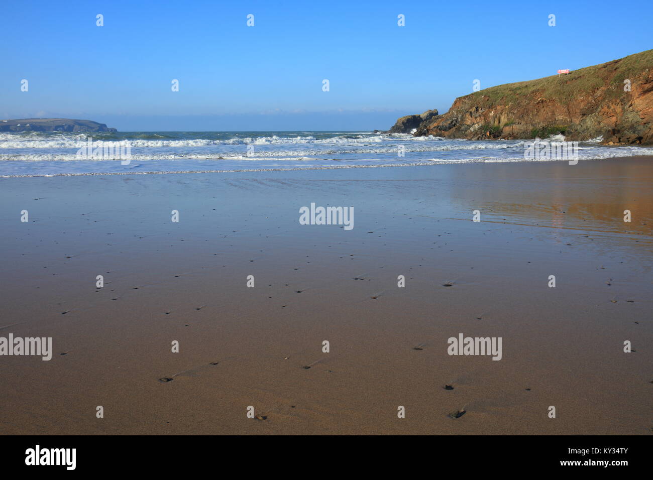 Trevone beach cornwall hi-res stock photography and images - Alamy