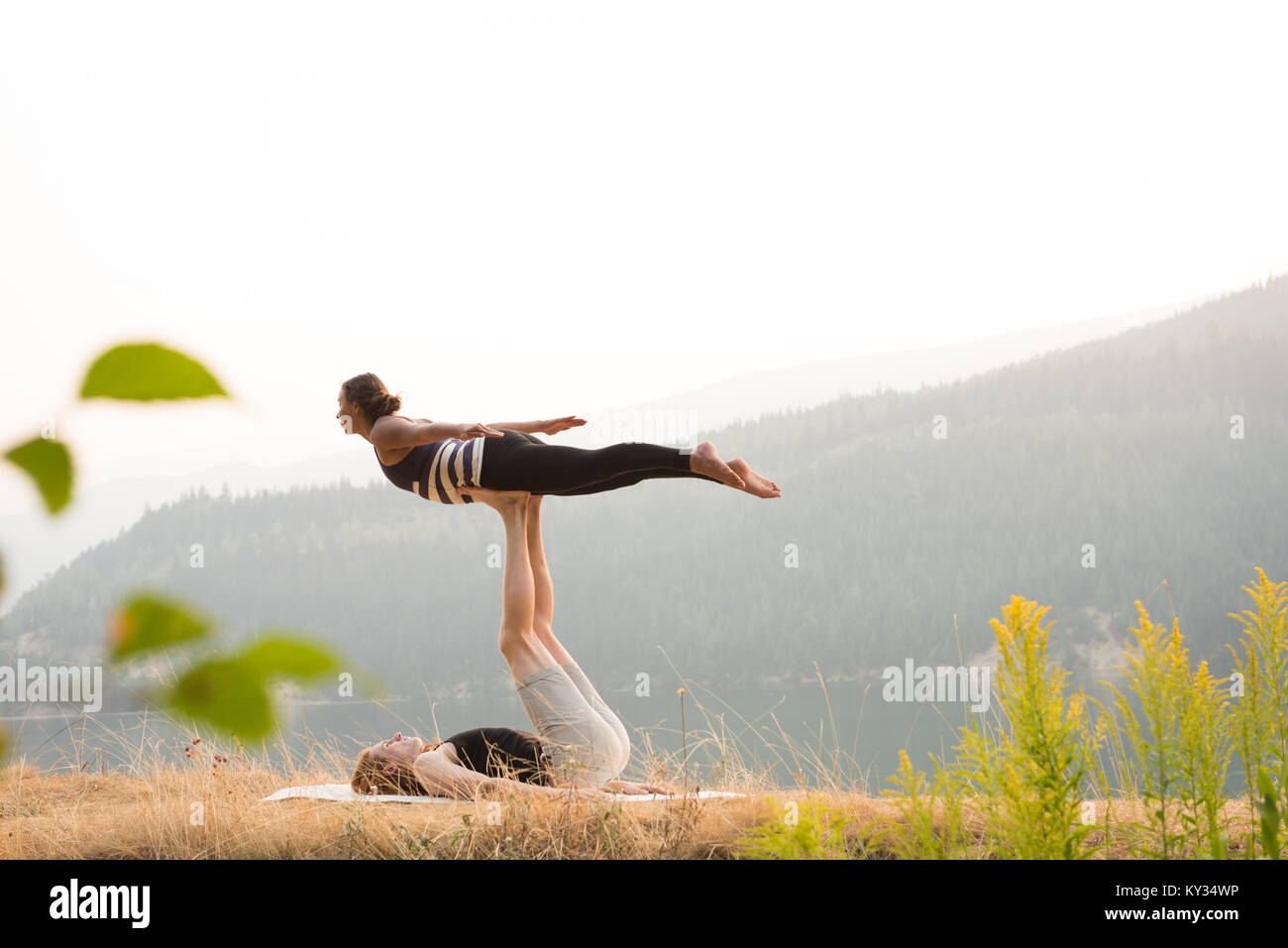 Handstand Kiss Pinterest