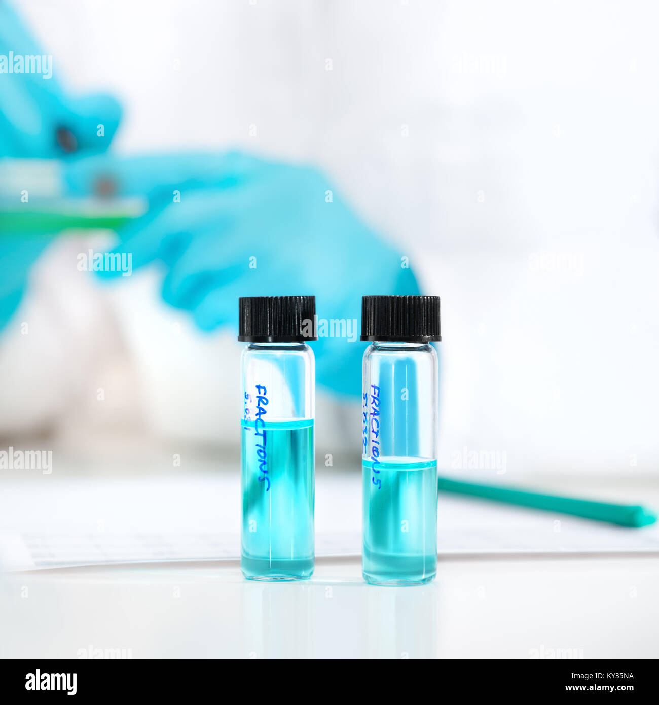 Scientific vial hi-res stock photography and images - Alamy