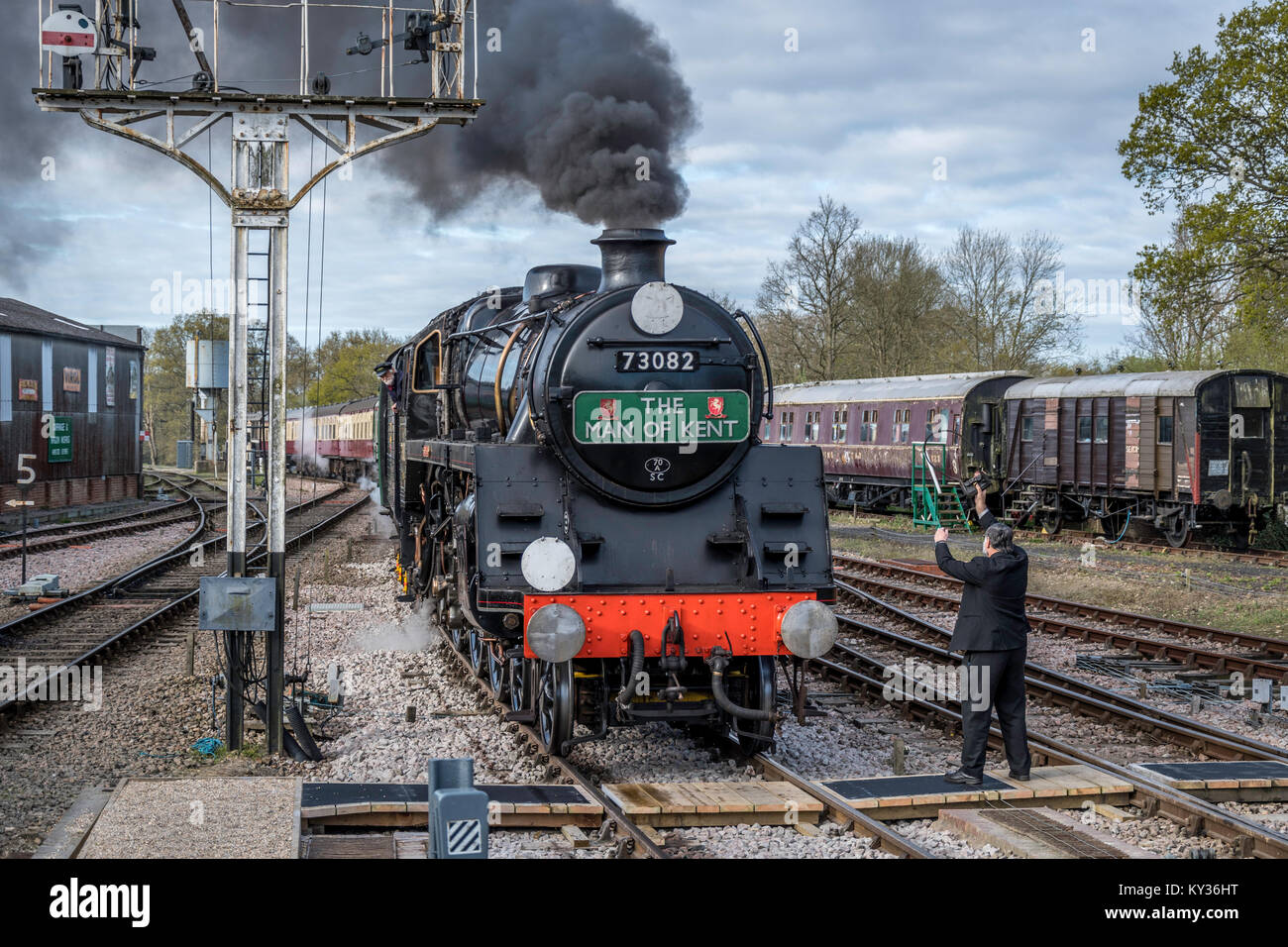 73082 "Camelot" arriving at Horsted Keynes Stock Photo - Alamy