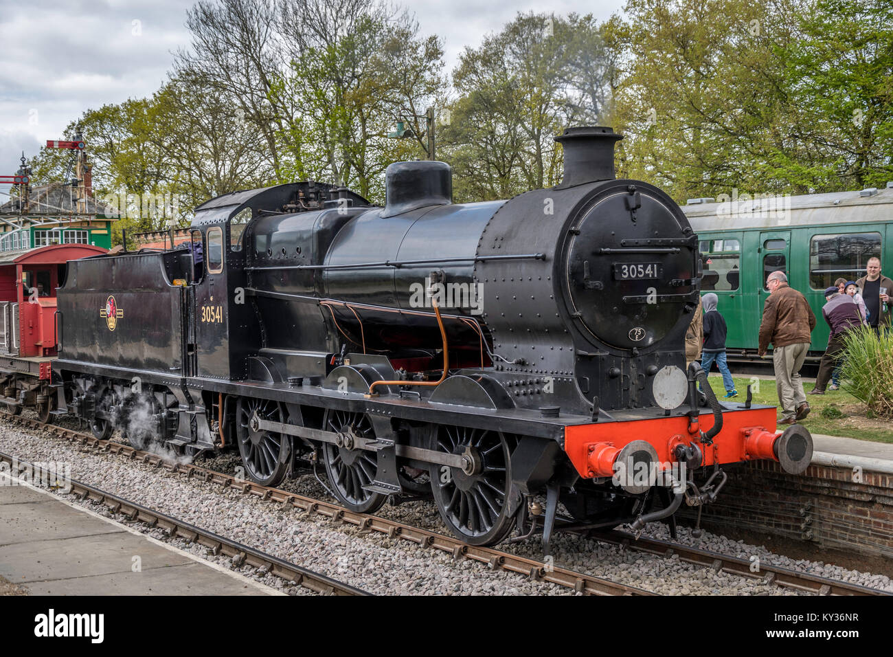Maunsell Q-Class locomotive at Horsted Keynes Stock Photo - Alamy