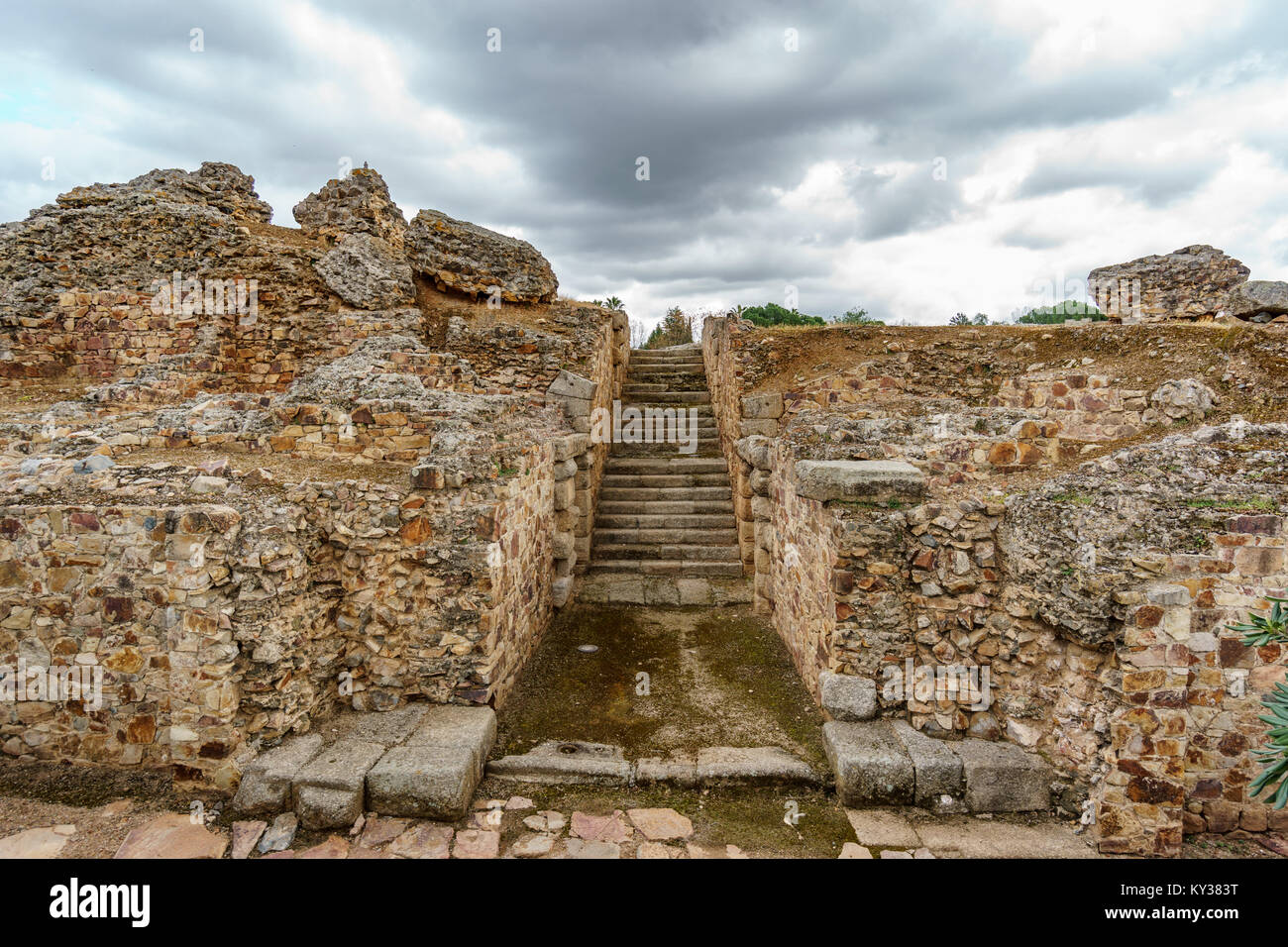 Roman stairs hi-res stock photography and images - Alamy
