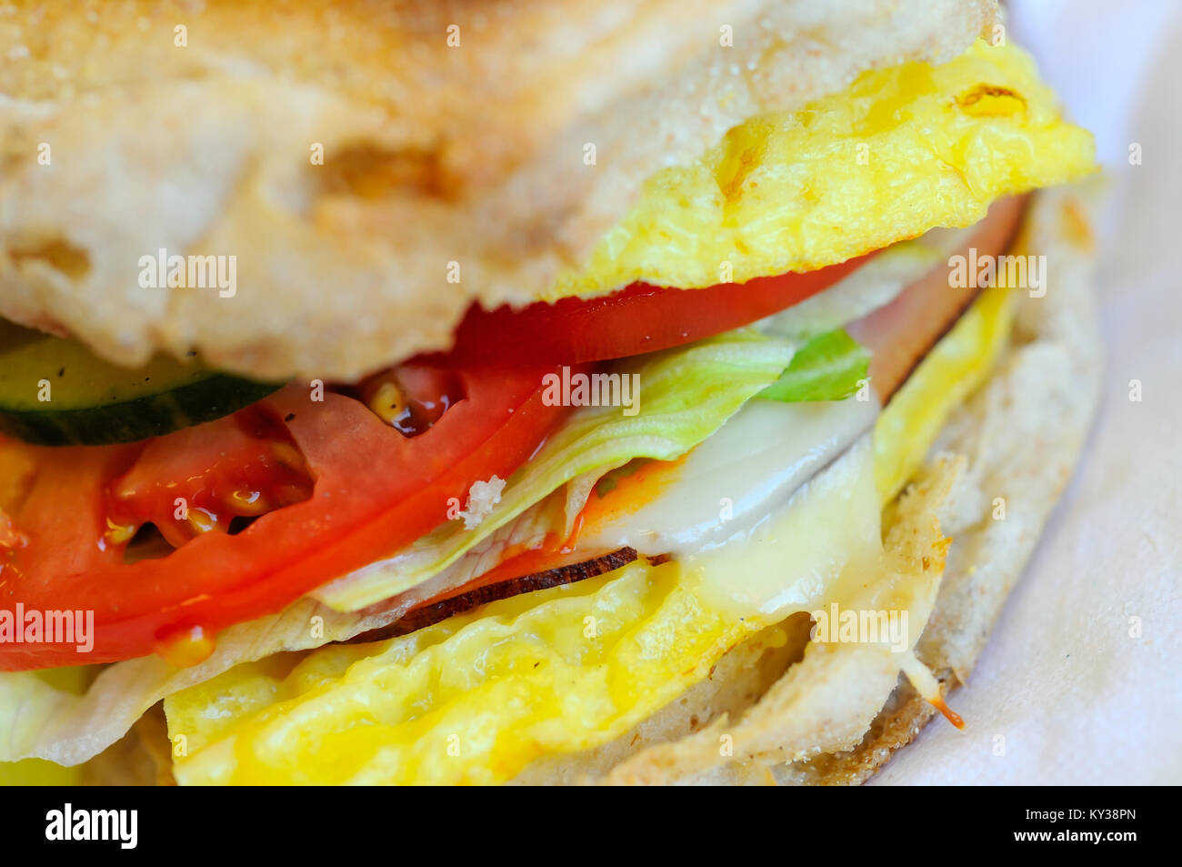 Macro shot of vegetable and egg burger Stock Photo - Alamy