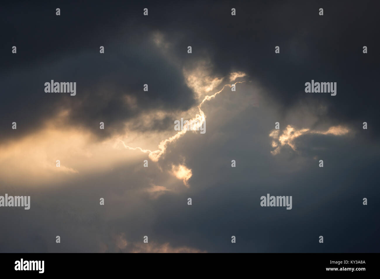 Heavy storm clouds gathering in the skies over South Africa Stock Photo ...