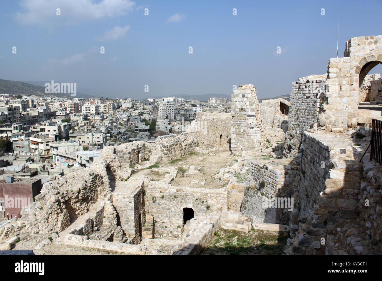 Town Masyaf and old stone castle on the hill Stock Photo - Alamy
