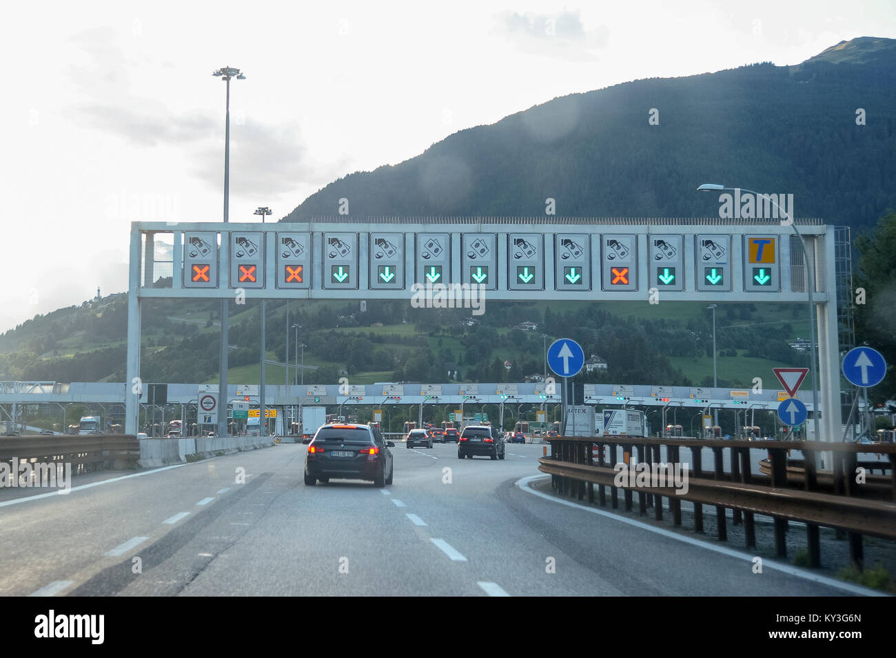 Toll collection at Autostrada del Brennero A22 in Vipiteno/Sterzing ...