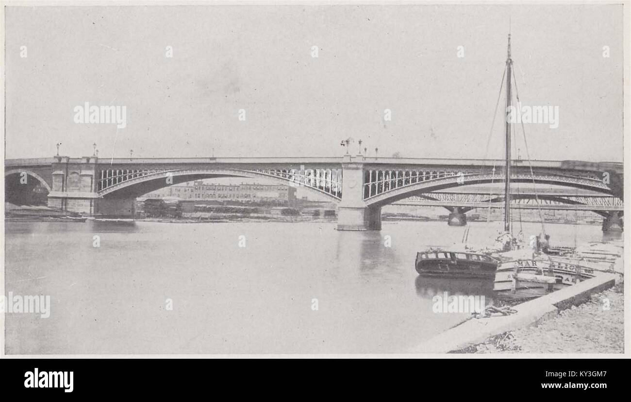 Chestnut street hi-res stock photography and images - Alamy