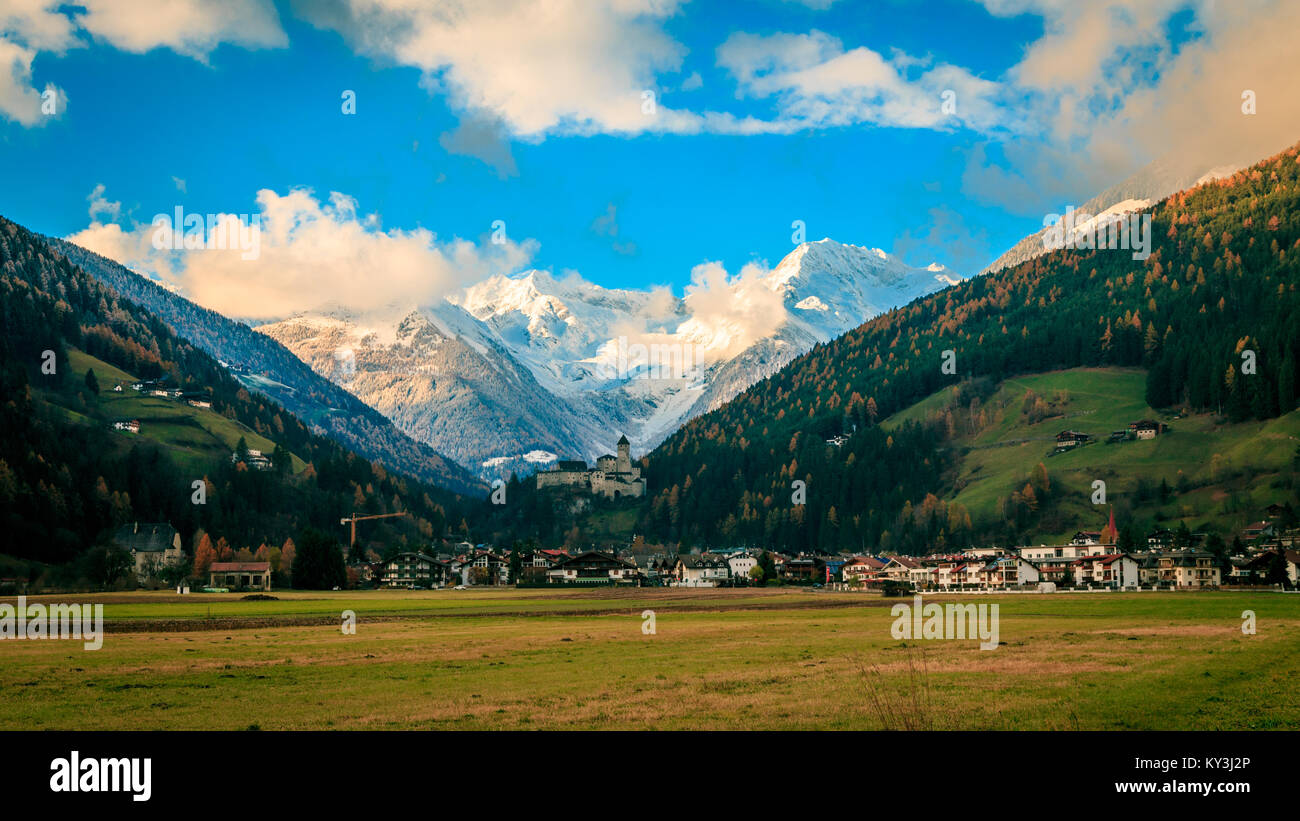 Tures castle in campo tures hi-res stock photography and images - Alamy