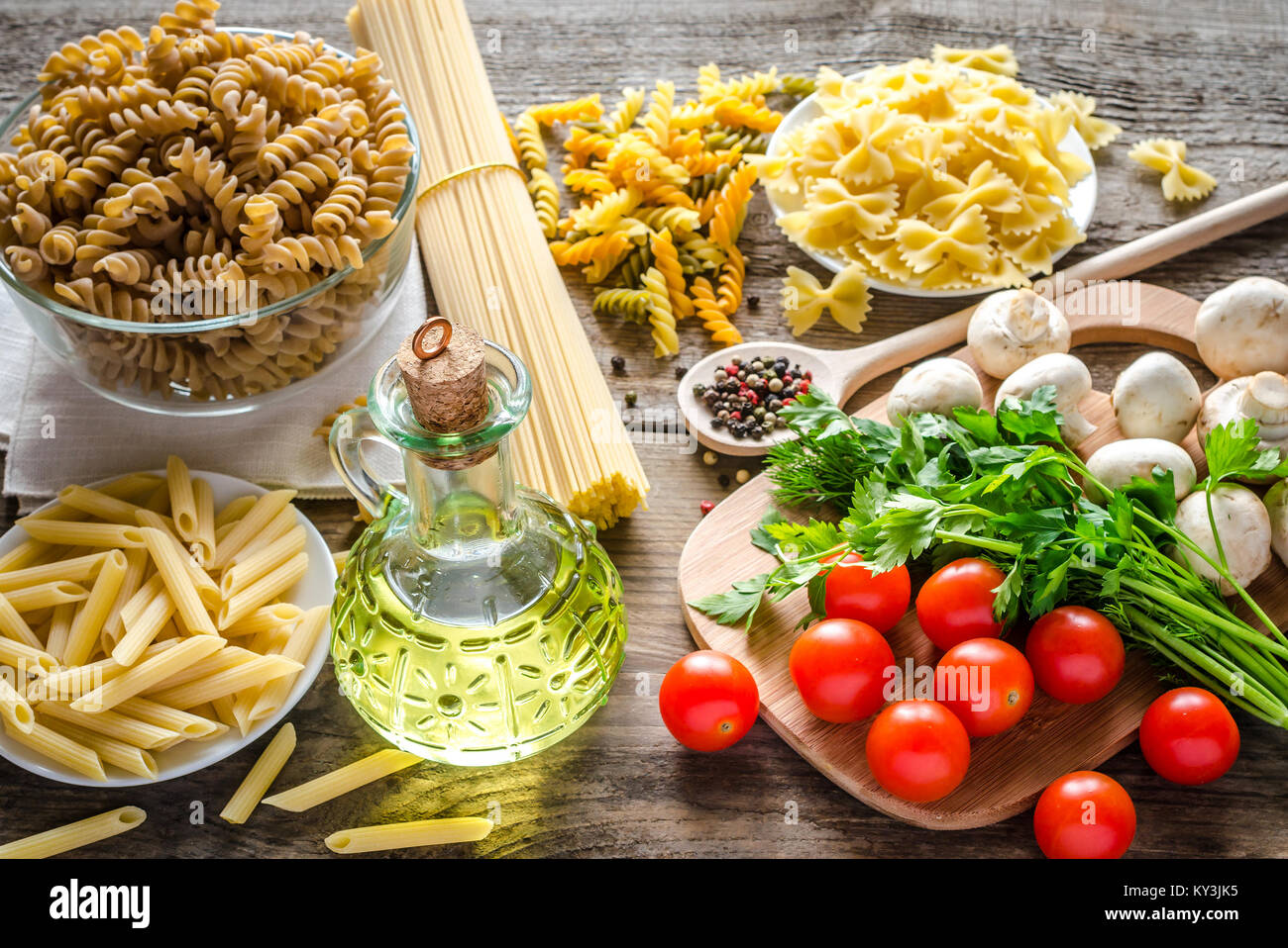 Various pasta types Stock Photo - Alamy
