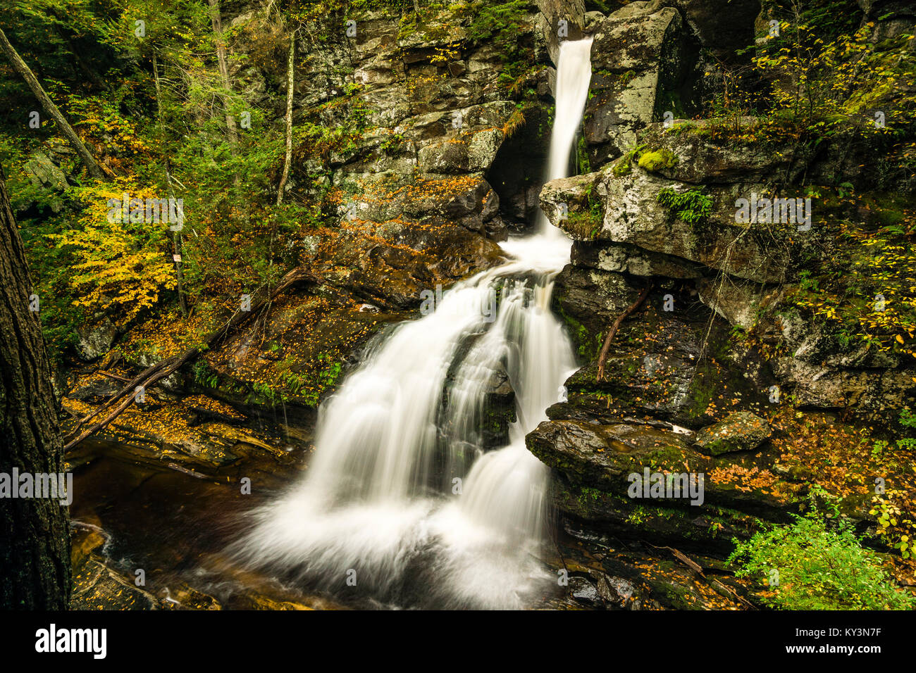 Kent falls state park hi-res stock photography and images - Alamy