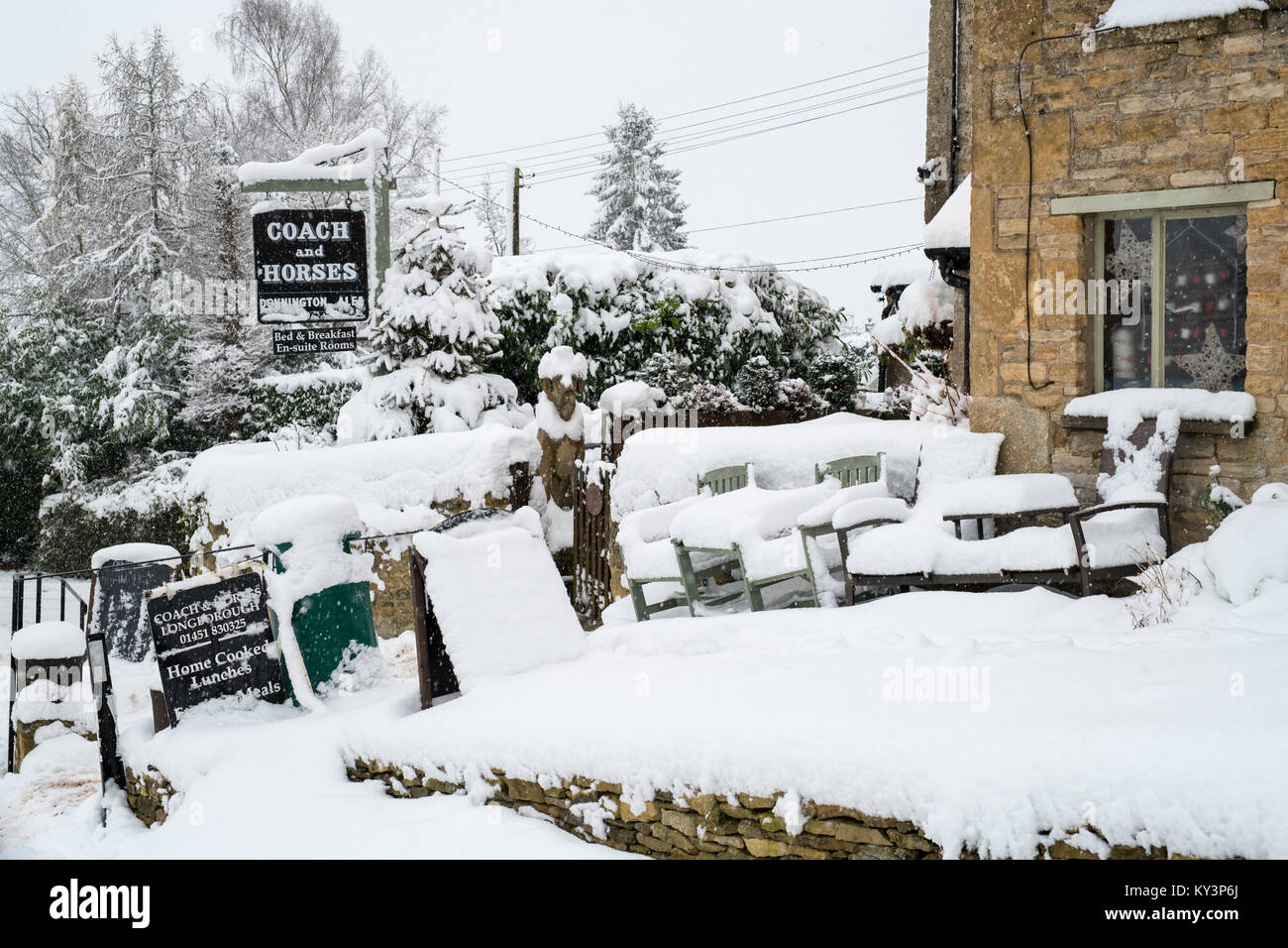The coach and horses longborough hi-res stock photography and images ...