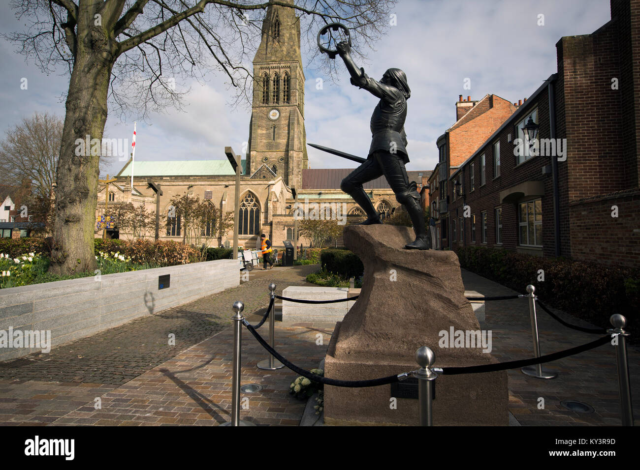 King richard iii leicester statue hi-res stock photography and images ...