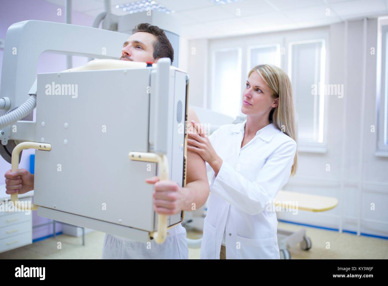 Chest xray machine hi-res stock photography and images - Alamy