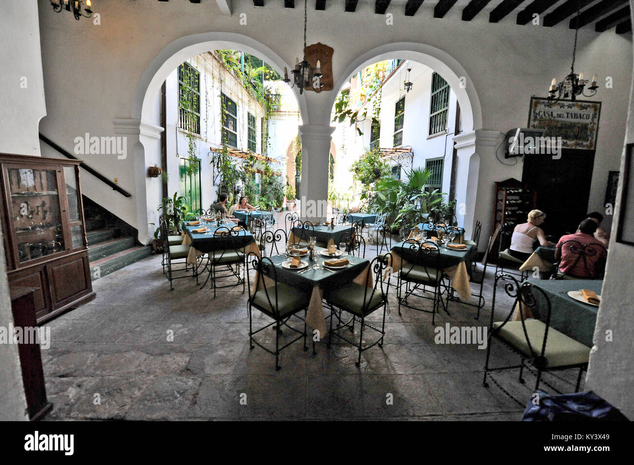 Cuba colonial house interior hi-res stock photography and images - Alamy