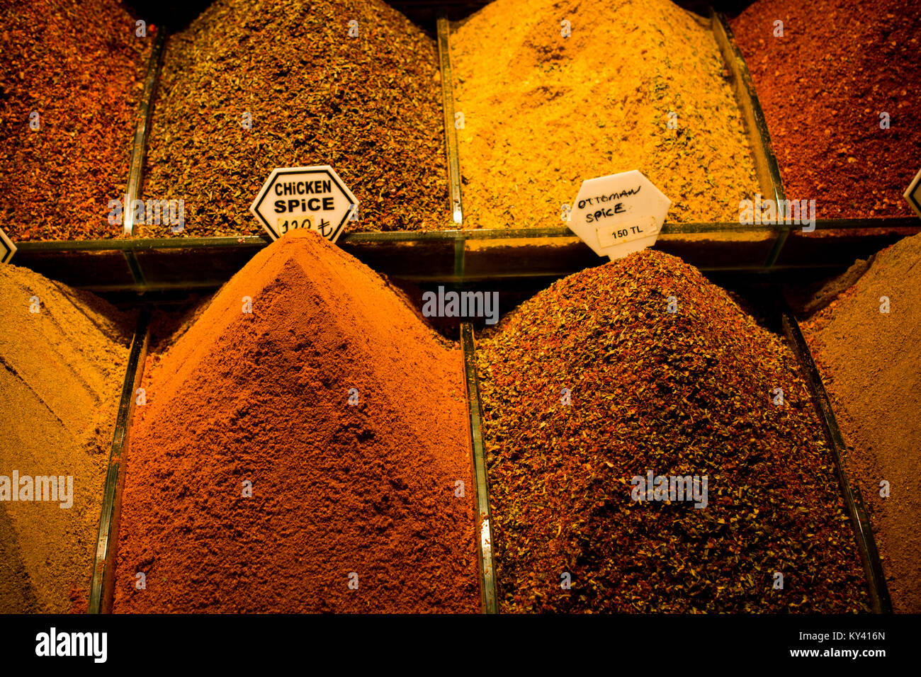 Various type of spices at the Spice Market Stock Photo - Alamy