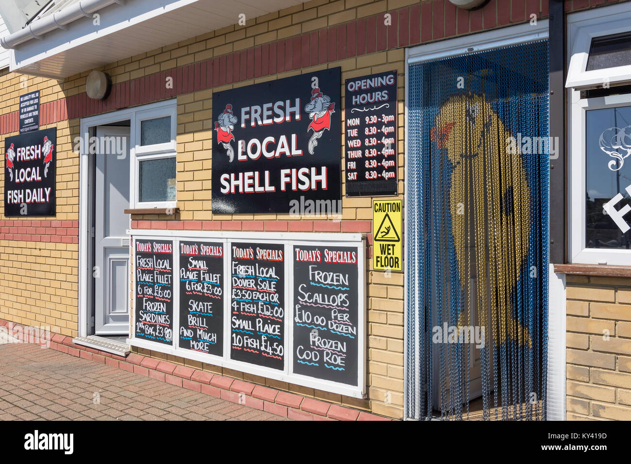 Great places for fresh fish hi-res stock photography and images - Alamy