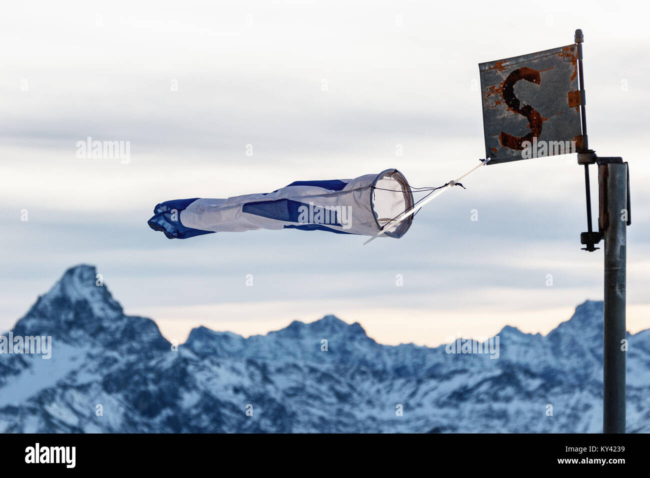 Flutter fluttering hi-res stock photography and images - Alamy