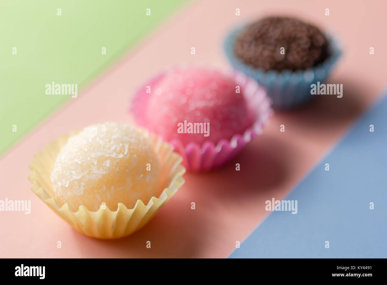 Brigadeiro beijinho hi-res stock photography and images - Alamy