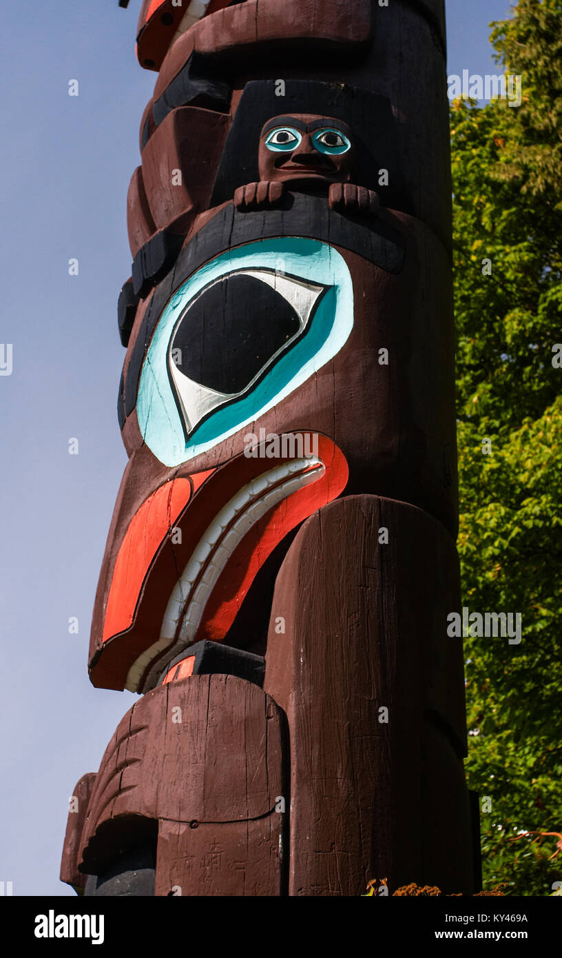 First Nations totem poles representing craftsmanship and unique culture ...