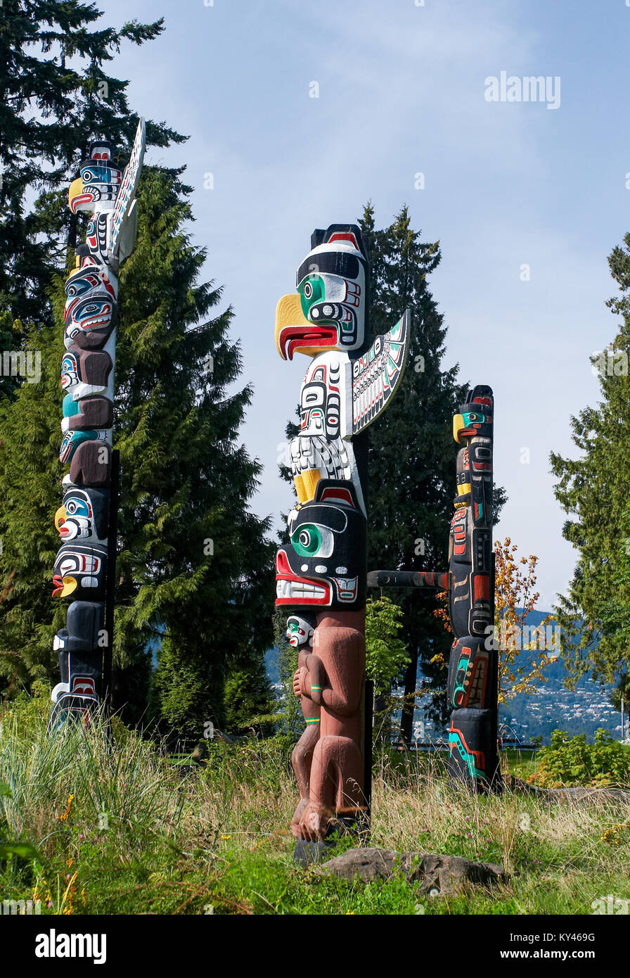 First Nations totem poles representing craftsmanship and unique culture ...