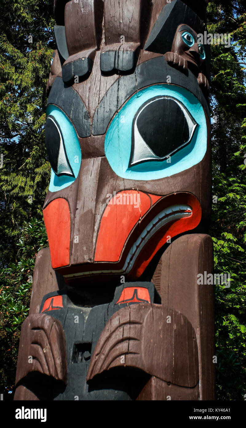 First Nations totem poles representing craftsmanship and unique culture ...
